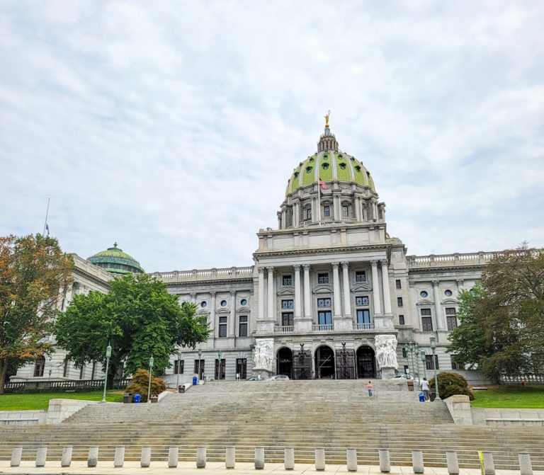 Touring the Beautiful Pennsylvania State Capitol Building - Becky Exploring
