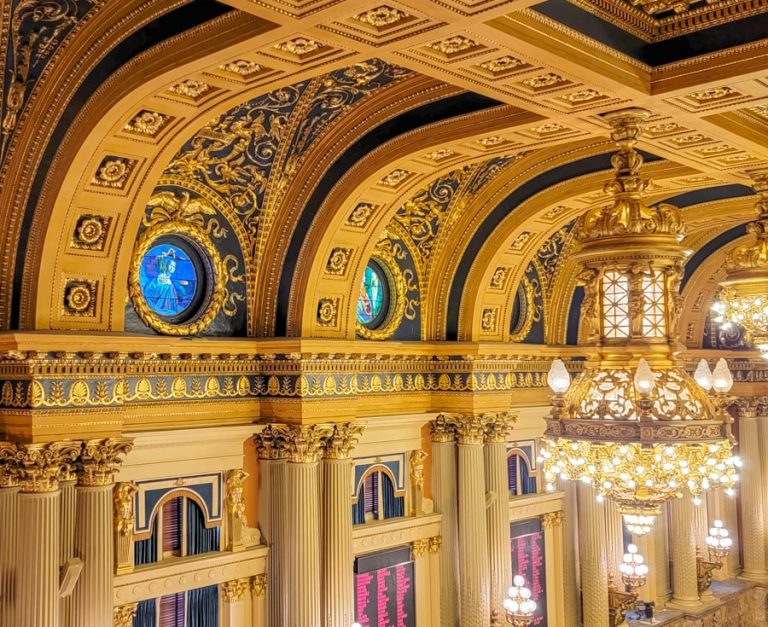 Touring the Beautiful Pennsylvania State Capitol Building - Becky Exploring