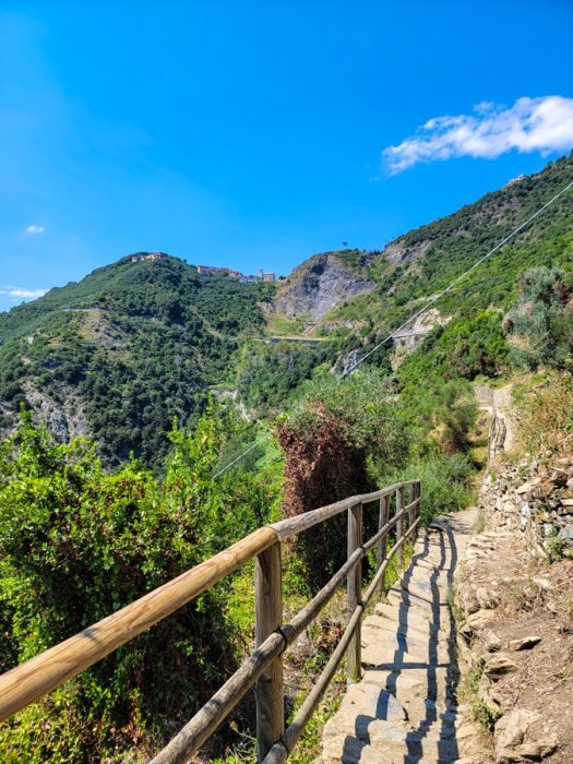 A Gorgeous Hike on the Sentiero Azzurro in Cinque Terre - Becky Exploring