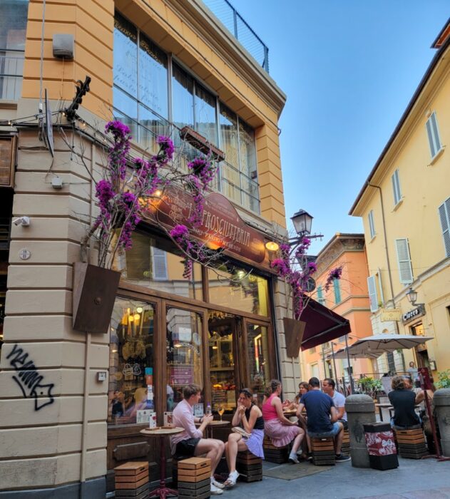 How to Spend 3 Days in Bologna During a Heat Wave - Becky Exploring
