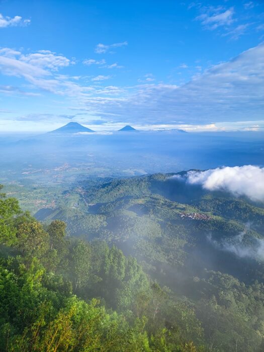 The Best Way to Visit Mount Telomoyo in Central Java - Becky Exploring
