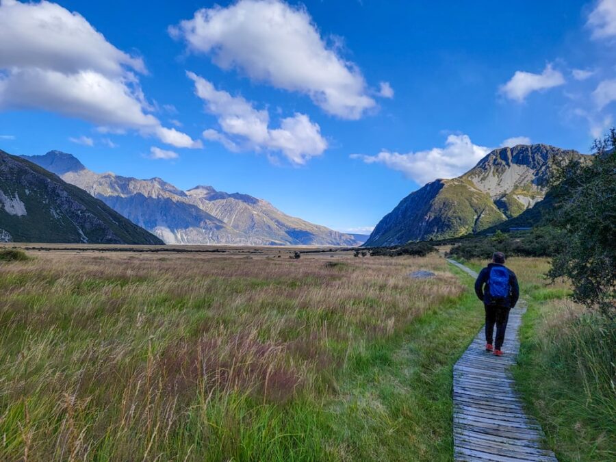 How to Spend 3 Days in Lake Tekapo and Mt. Cook - Becky Exploring